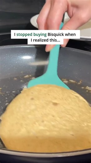 Still shocked at how much I save with homemade baking mix—just over $3 a batch vs. $12 for an equivalent amount at the store! ✨ Takes only 5 minutes to prep and tastes even better. Here's the make-ahead mix recipe: 6 cups flour 1½ cups buttermilk powder ⅓ cup sugar 3 Tbs baking powder 1 Tbs baking soda 3 tsp salt When you want to make waffles, just add: 2 cups mix 1 cup water 2 eggs 6 Tbs oil of choice 1 tsp vanilla extract Or pancakes: 2 ⅔ cups mix 2 cups water 2 eggs 4 Tbs lard or oil 2 tsp va