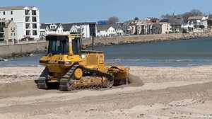 110K views · 1K reactions | Check out how they level Hampton Beach getting it ready for the Summer. Original Sound | Queen City Alerts and News | Facebook