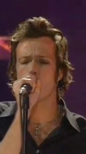 126K views · 4.9K reactions | Stone Temple Pilots performing Lady Picture Show live at MTV Spring Break 1997. | Scott Weiland | Facebook