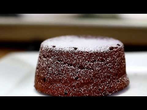 How to Make a Chocolate Lava Cake with Raspberry Filling | Lava Cake Recipe