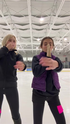 🦅🦅🦅#blonde #iceskatingtiktok #fyppppppppppppppppppppppp #bsf | skating