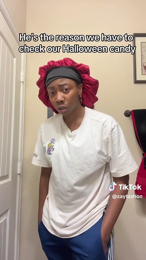 Blade in the candy bar??? | blade in candy