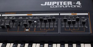 Roland Jupiter-4 Hands-On Demo
