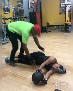 Modify Burpees with your workout partner!! 😫😫😫😫#burpees #workoutpartner #eb30x #hiitworkout #gym #boutiquegym #boutiquegyms | EB30X Fitness Studio