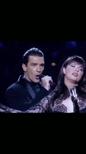 The Phantom Of The Opera Sara Bringtman Ft. Antonio Banderas #thephantomoftheopera #parati #music #sarahbrigtman #antoniobanderas #elfantasmadelaopera