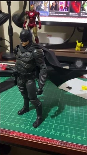McFarlane Toys Batman Wired Cape Custom | The Starkside