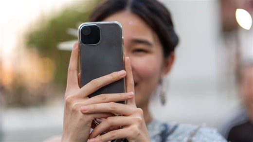 The 1st Camera Phone Image in History: See the Photo and Learn How It Was Created