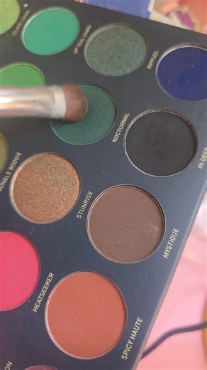 BELLA 🎀 Spanish/Portuguese/Irish/Italian Creator on Instagram: "🎄✨ ELF-INSPIRED MAKEUP LOOK ✨🎄 “SANTA!! I KNOW HIM!!” 🧝‍♂️😂 I took Elf a little too seriously and turned Buddy into a full glam moment 💄❄️ If you don’t like Christmas… we can’t be friends 😌🎅 Sugar, spice, glitter, and a little holiday delusion ✨✨ If this doesn’t scream North Pole Glam, I don’t know what does 😭🎁 👉 PLEASE LIKE & FOLLOW 🫶 💌 For PR/Collabs please DM me 🎬 What Christmas movie should I do next?! Grinch 💚 | 