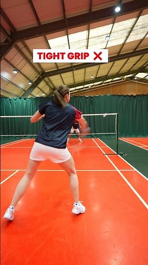 Loose vs Tight Grip 🏸