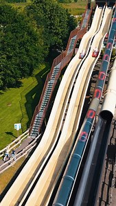 💦☀️ Sommer, Sonne, Wasserspaß im Jaderpark! ☀️💦 Bei 25–30 Grad gibt’s bei uns die perfekte Abkühlung – ob spritzige Wasserfahrten, erfrischende Attraktionen oder einfach nur pures Sommerfeeling! 🌊😎 Also: Badehose einpacken, Familie schnappen und den Sommer bei uns genießen! 🚤🌴 #Jaderpark #Wasserspaß #SommerImPark #Abkühlung #Freizeitspaß #Familienzeit #BesterParkImNorden | Jaderpark - Tier- und Freizeitpark