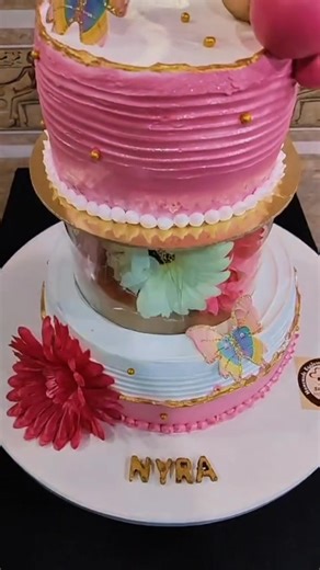✨ Let's decorate a three tier cake with a spacer ... Light box in the middle with flowers and light... it’s a celebration of beauty, light, and love! Perfect for making birthdays extra special ✨ #cakedesinging #Anniversarycake #birthdaycake #shreejashomeflavor #cakes #fusioncake #ghatkoparbakers #ghatkoparbakers #asalphabakers #pincoladacake #ghatkoparshreejashomeflavor #ghatkoparmumbai | Shreeja Home Flavor