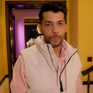 Cold World out now! Link 👆 https://youtu.be/I6jD3WgT-jc | Shamoon Ismail