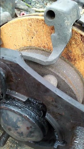 How To Remove Rust On Brake Discs Rotors😖 #shorts #viral #treding #vehicles #mechanical #youtube