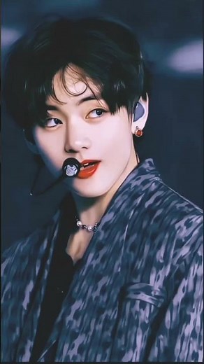 V (Kim Taehyung) ✨ Aesthetic BTS Short Edit 💜