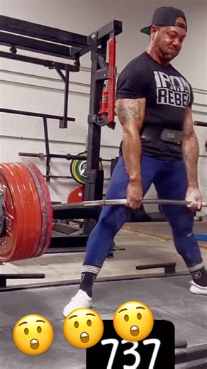 @ollaaay First time touchin this weight since last December. Felt cute might delete 🔹️737 | Deadlift Till Im Dead