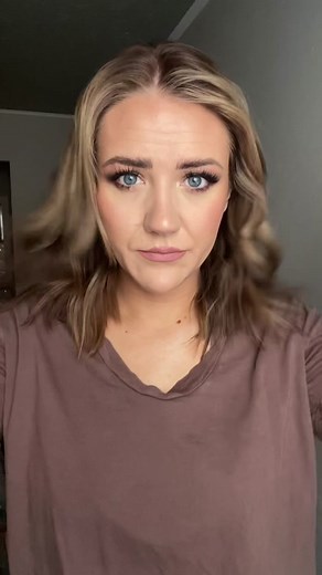 Ultimate Guide: How to Apply Dry Shampoo