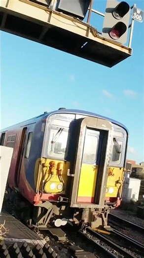 Final departure of SW Class 455 to London W’loo #fyp #shorts #train #trainspotting #class455 #viral