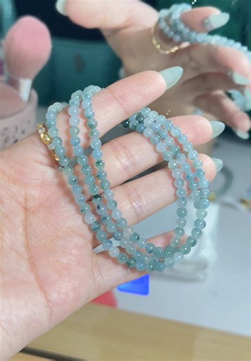 Chuỗi hoa bay nhí nền xanh dương #phithuymyanmartypea #trending2026🔥🔥 #xuhuongtiktok2026 #trendingvideo