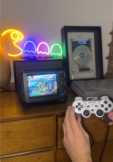 😔 Sadly these WILL go bad, doesn’t matter how well you take care. There’s some models where you do not need to solder anything, but most are like this. But now you know! #retro #retrogaming #playstation