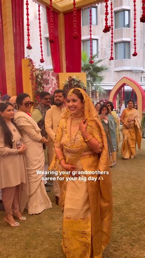 Bianca Louzado on Instagram: "Wrapped in tradition ~ the Assamese Mekhala Chador weave carries a tradition, a blessing, and a story of timeless bridal beauty. As seen here on @akshata.narain ❤️ Make up & Hair Design : @biancalouzado Bride : @akshata.narain Draped By : @dolly.jain Makeup Brushes : @codebeauty.in"