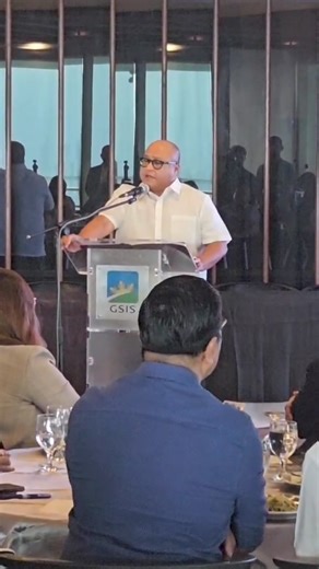 WATCH: Government Service Insurance System president and general manager Wick Veloso shares on Thursday (March 21, 2024) that they are eyeing to implement a living benefit health insurance without additional premiums for members before the second quarter of this year. Veloso made the announcement during the GSIS Stakeholders' Dialogue in Antipolo, Rizal. | Wilnard Bacelonia | Philippine News Agency