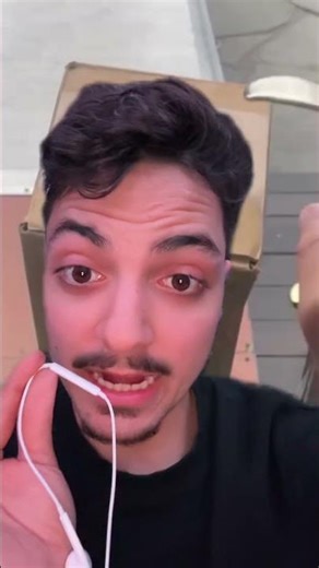 Women gets stuck in her HOUSE