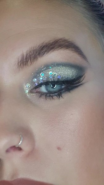 Disco Makeup Tutorial for Glam Looks