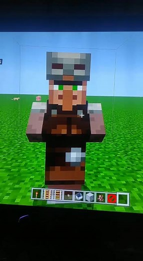 Exploring Minecraft Structures and Discovering Treasures