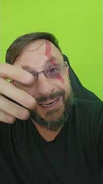 Kd os esquerdomaXo com X da Xuxa, quando um homem bombando, sem camisa aparece nos vídeos?