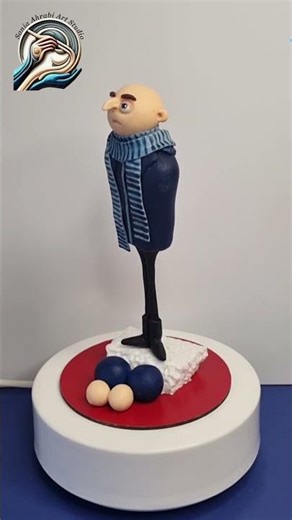 Watch Gru Fondant Figure from Despicable Me Come To Life Step By Step!