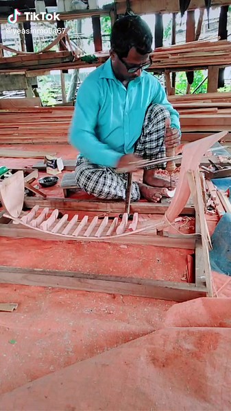 Crafting a Traditional Wooden Canoe: A Step-by-Step Guide