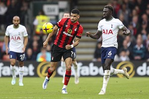 Juventus want to sign Tottenham defender Sanchez