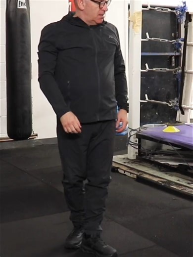 Boxing Legends: Hagler & Chavez Heavy Bag Techniques