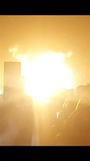 Scott | News & Media Blogger on Instagram: "BREAKING: 🇮🇹 A large fuel tanker carrying GPL (liquefied petroleum gas) exploded on the A1 Milano-Napoli highway near Teano Ovest in the Caserta province of Italy on Tuesday afternoon, December 23, 2025. The explosion occurred shortly before 17:00 local time after the tanker was involved in a rear-end collision with another heavy truck, causing it to ignite and erupt with a violent blast that was heard for kilometres, unsettling nearby communities in