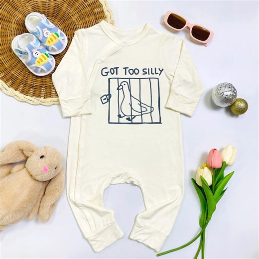 Funny Goose Baby Bodysuit, Got Too Silly Pigeon Outfit, Silly Baby Clothes, Baby Humor Romper, Newborn Meme Outfit, Baby Gift Idea - Etsy