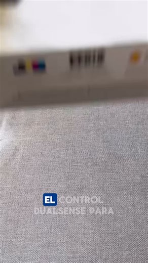 🎮El DualSense de PS5 lleva la inmersión al límite. • Gatillos adaptativos: Resistencia real según el juego. • Respuesta háptica: Vibración de alta precisión. • Batería: 1.500 mAh (6 a 10 horas de autonomía). • Conexión: USB-C y Bluetooth para PS5, PC o móvil. • Audio: Micrófono integrado y jack 3.5mm. Disponible en Novatech. | Android cell py