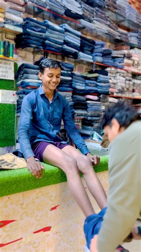 Akki bhai ( Khanpur ) on Instagram: "Funny 😁 time masti kashi lagi dosto #funnyvideos #comedy #viralreels❤️ #monday #"