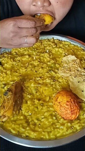 asmr Eating egg chicken curry eating challenge#asmrsounds #asmreating#nawalfood#food #trendingshorts