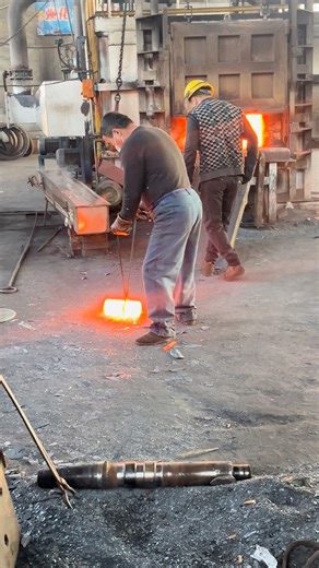 Inside the forging factory Elite Free Forging Team #forging #manufacture #machine #process #craft #fblifestyle | Craftsmaner
