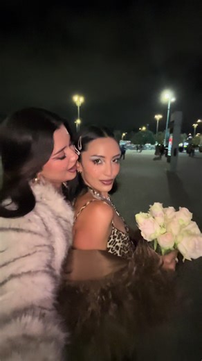 Escuchando telepatía en vivo con mi enamorada en el @Kali Uchis #sincerelytour #kaliuchis #kaliuchistour #wlw #kaliuchismakeup