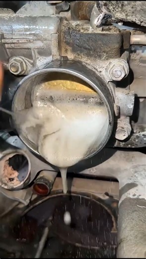 how to clean throttle body in throttle body cleaner spray ✅