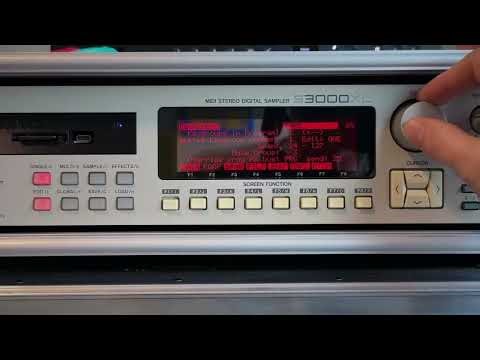 Akai S3000XL Workflow | Footwork / Jungle Track From Scratch (Part 1)