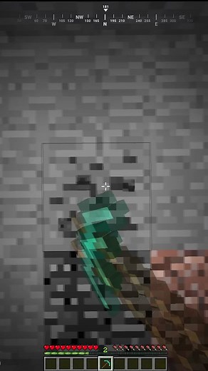I'll always be wearing diamond armour instead of that dookie netherite #fypシ #minecraft #diamond #netherite #twitch