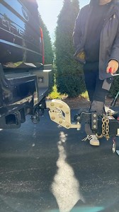 Adjust your height while connected 👍 From @rhinohitch #towing #trailers #diy | Tools in Action