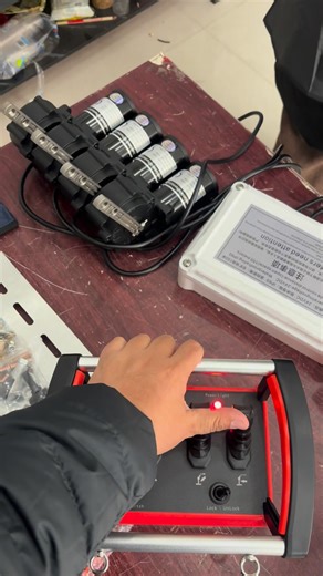 4-way crane wireless remote control，Crane wireless proportional valve remote control factory,12v24vWireless proportional remote controller of crane,Elevate control with crane remote control! Experience precision and safety at your fingertips，Manual operation and remote control 500 meters The manufacturer of crane wireless remote control supports customization, preferential price and guaranteed quality, and sincerely invites agents from all over the world.#crane #cranetruck #cranes #craneoperator