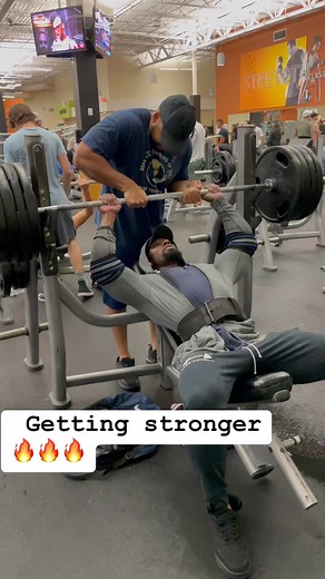 405lbs(183.70kg) incline bench press getting easier🔥🔥🔥. #benchpress #dumbbells #fitness #fitfam #motivation #inspiration #workout #inspire #fitnessmotivation #bodybuilding #bodybuilder #fitforlife #strong #strongman #strongbench #tone #muscle #muscleandhealth #gym #bodypositivity #nevergiveup #perseverance #grind #gymmotivation #gymrat #instagram #strong #strength | Carlos Murray