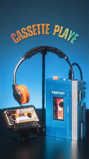 Pantasy.global on Instagram: "𝑪𝒂𝒔𝒔𝒆𝒕𝒕𝒆 𝑷𝒍𝒂𝒚𝒆𝒓: The golden age of music is packed into a single cassette Rock’s fire, jazz’s ease, folk’s whispers, and pop’s lightness can all be felt ✨ Our 1980s-inspired 𝑪𝒂𝒔𝒔𝒆𝒕𝒕𝒆 𝑷𝒍𝒂𝒚𝒆𝒓 brings it to life 💙 Metallic blue finish, tactile buttons, a pop-open lid, and the “𝑯𝑶𝑻 𝑳𝑰𝑵𝑬” button is fully pressable. Swap the tapes, plug in your headphones, and let the music take you somewhere else 🎧 The Cassetts Player set is 𝒏𝒐𝒘 𝒂�