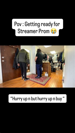 Gtiny on Instagram: "Getting read for prom 😂#streamerprompgh#reels #fyp"