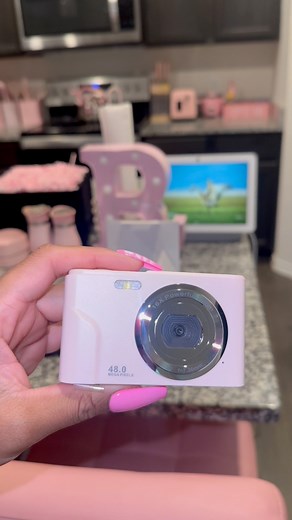 Can’t wait to record content on the pink camera this summer 😍 📸 This camera is strictly for memories and making scrapbooks 🙌🏽 #pinkfinds #pinkaesthetic #pinkcamera | Roderica Scott