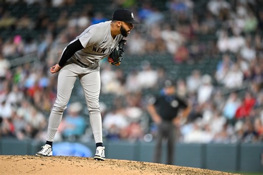 Devin Williams calls out Yankees fans after signing with Mets: 'y'all mad'